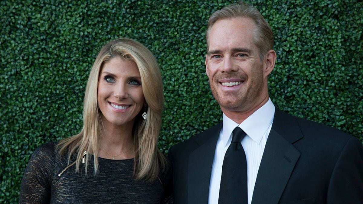 Coronavirus: Sportscaster Joe Buck, wife featured in upcoming reality ...
