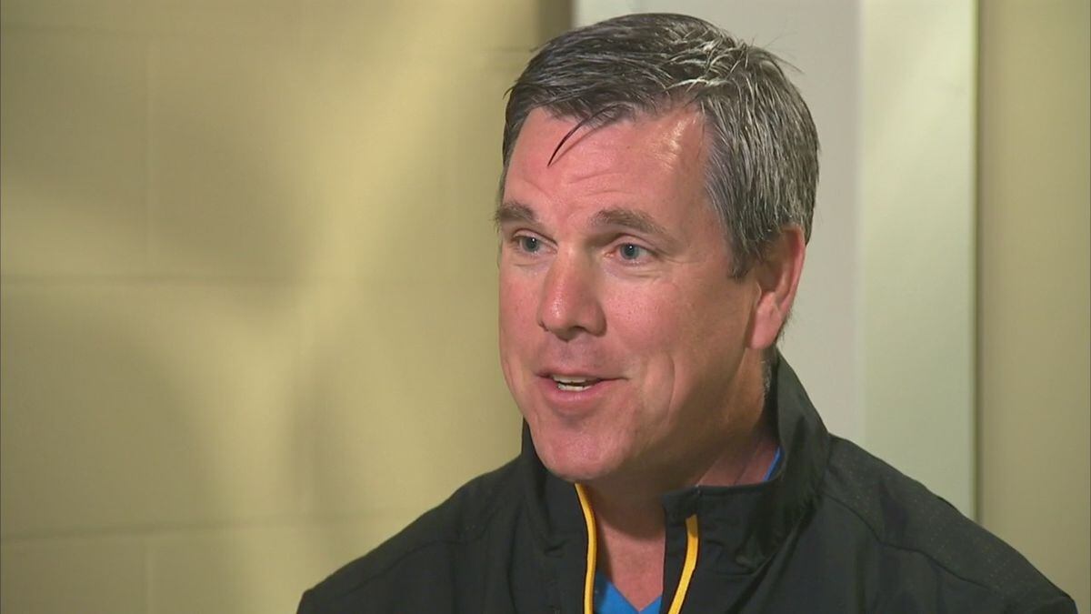 Penguins Head Coach Mike Sullivan offers message of hope to Class of 2020