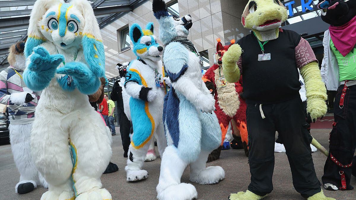 Group of costumed ‘furries’ stop assault, sit on woman’s attacker until ...