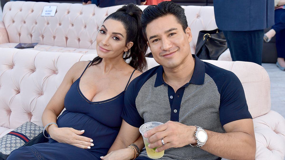 Mario Lopez, Courtney Mazza welcome baby boy, share adorable photos