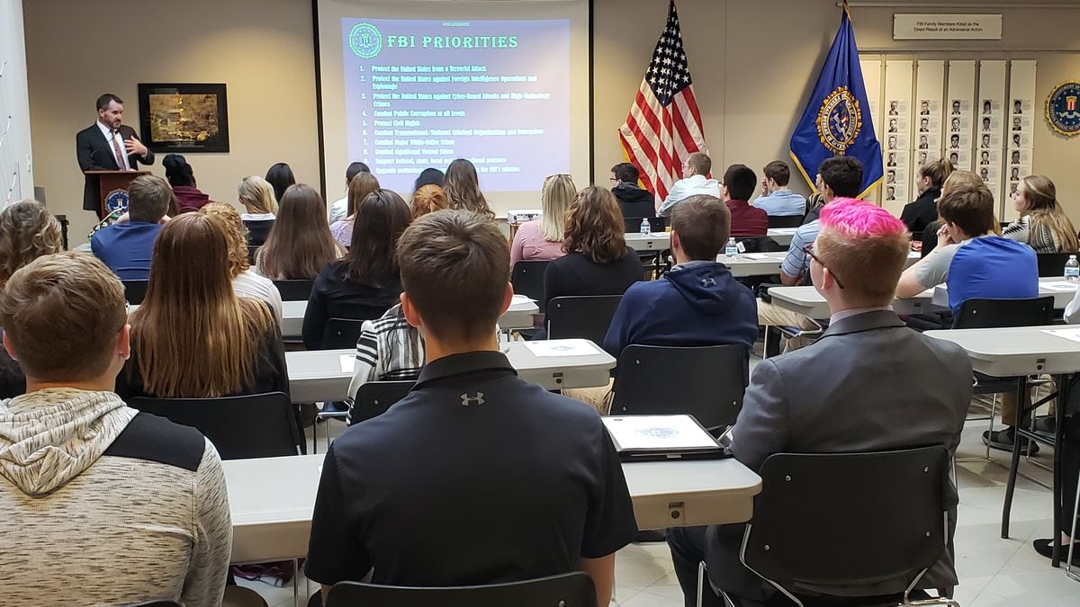 FBI Pittsburgh hosts first FBI Teen Academy